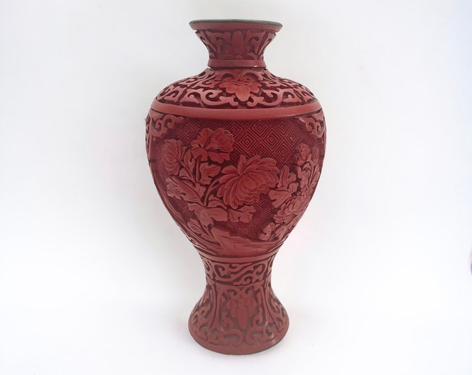 Beautiful Chinese Cinnabar Lacquer & Enamel Vase - Etsy