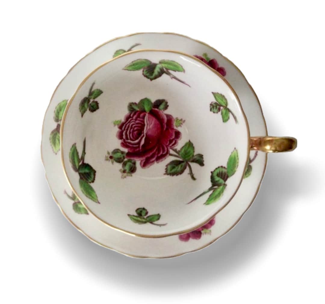 Red Rose Royal Chelsea China Tea Cup & Saucer - Etsy