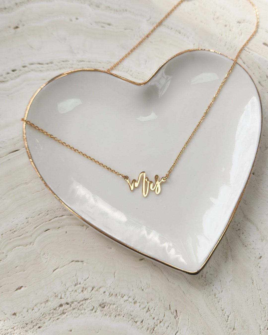 Mrs Script Necklace MRS Gold Plated Necklace With Heart Jewelry Tray ...
