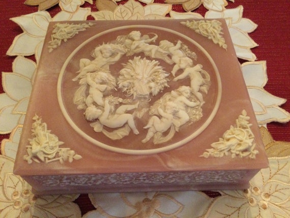 vintage genuine incolay stone - Gem