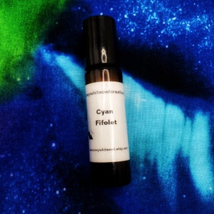 Cyan Fifolet Perfume Oil-musky Aura of Light, Jasmine, Lotus, Marsh Mud ...