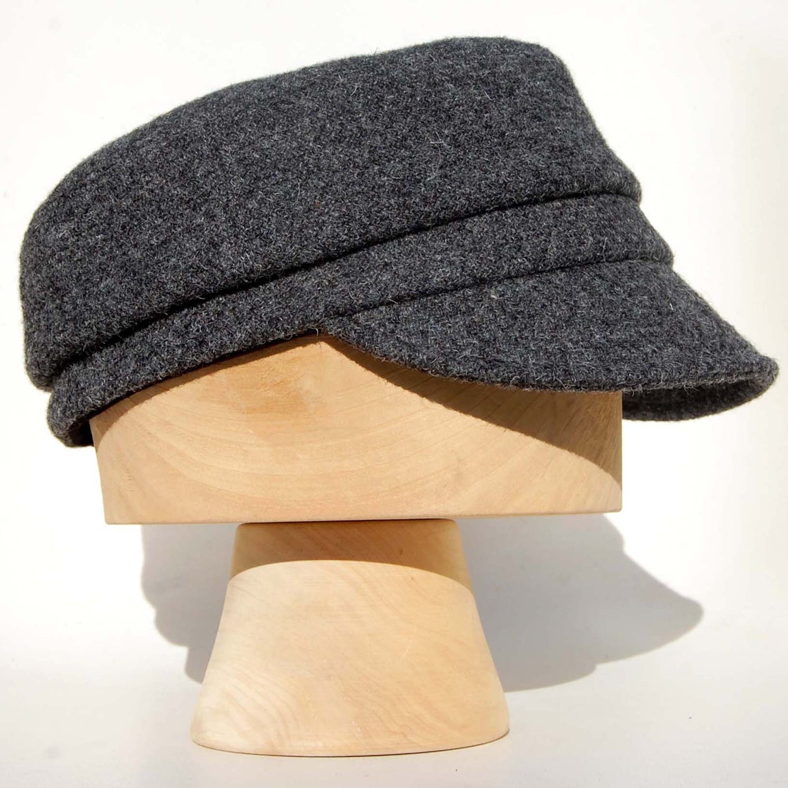 Handmade Cap in Grey Harris Tweed Cadet Cap Zutniko by - Etsy