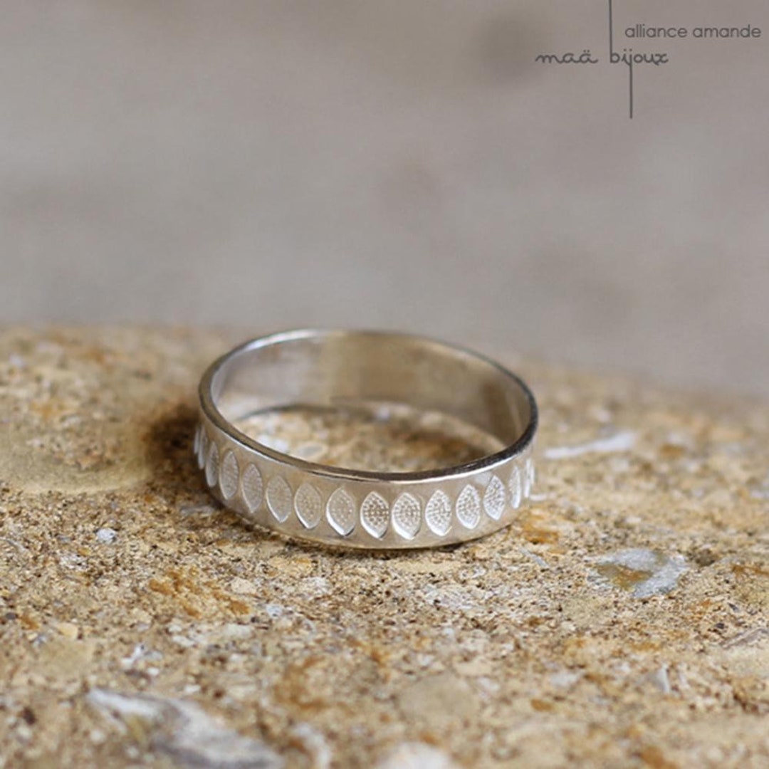 Sterling Silver Almond Wedding Band, Wedding Ring for Men and Women ...