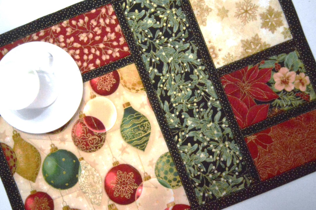 Elegant Christmas Quilted Placemats, Holiday Quilted Placemats, Set of ...