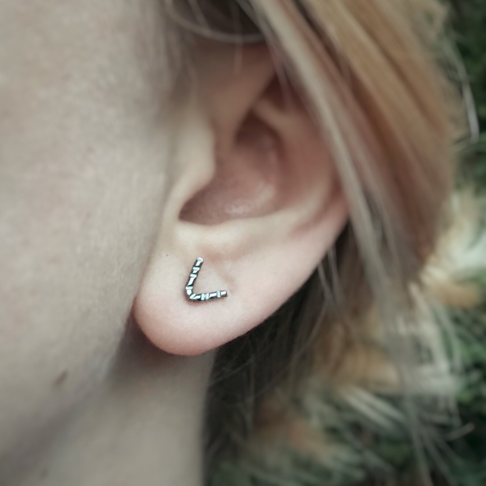 Chevron Studs / Sterling Silver Minimal Studs / Stamped - Etsy