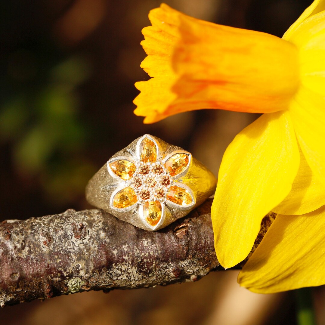 Yellow Sapphire Daffodil Ring - Etsy