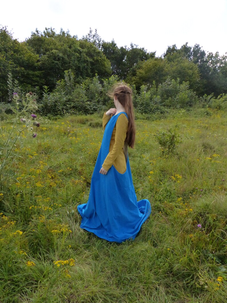 Simple Linen Medieval 14th Century Women's Over Coat - Etsy