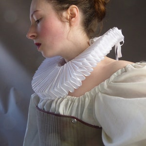 Satin Wide Ruffled Neck Ruff Tudor Inspired Historical Costume ...