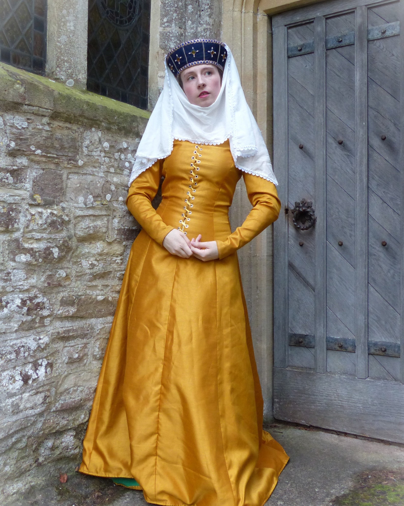Shunting Satin Front Laced Medieval Women's Kirtle Dress 14th Century ...