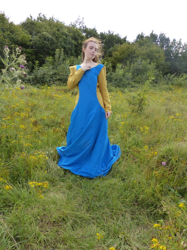 Simple Linen Medieval 14th Century Women's Over Coat - Etsy