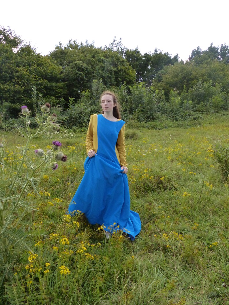 Simple Linen Medieval 14th Century Women's Over Coat - Etsy