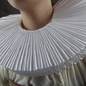 Satin Wide Ruffled Neck Ruff Tudor Inspired Historical Costume ...