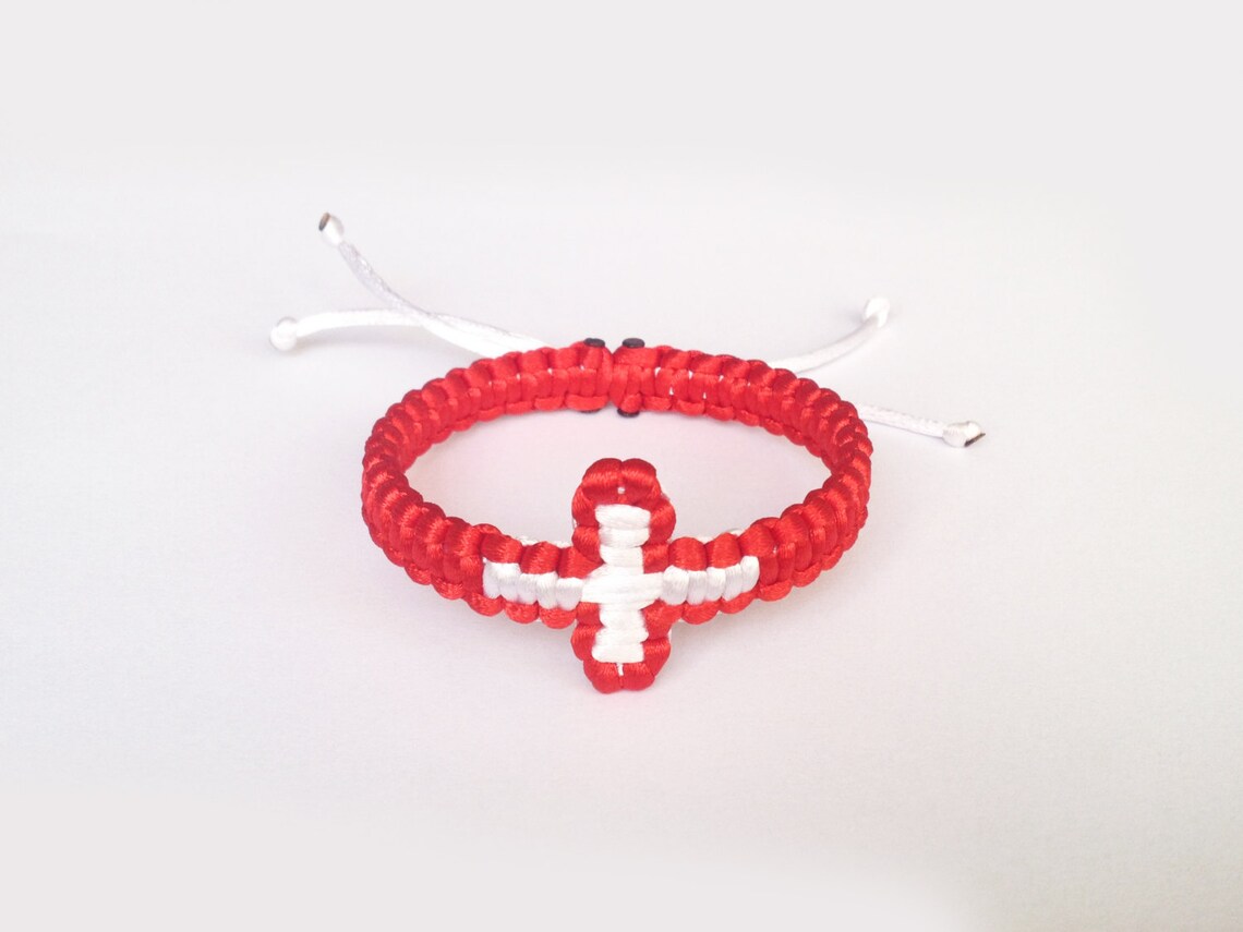 SWITZERLAND flag knotted bracelet | Etsy