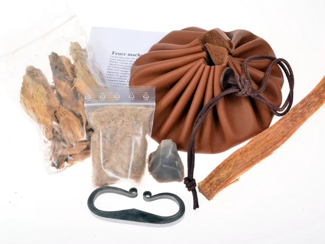 Medieval Tinder Bag / Leather 16 Feuerzeug LED / H1 B-1 - Etsy