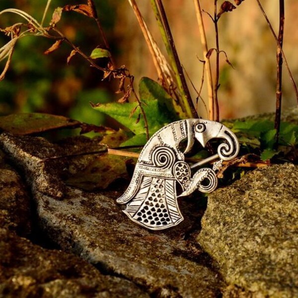 Raven Brooch - Etsy