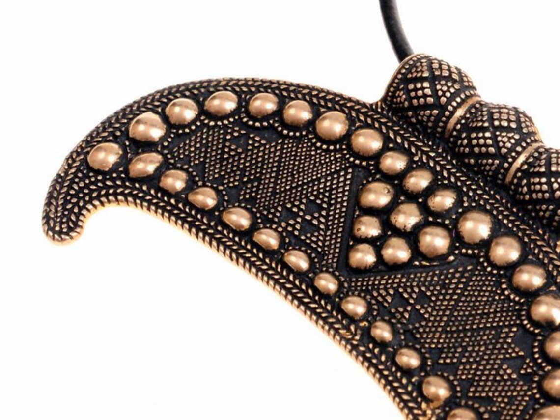 Large Lunula-amulet 0 Lunula D / G1 D-6 | Etsy