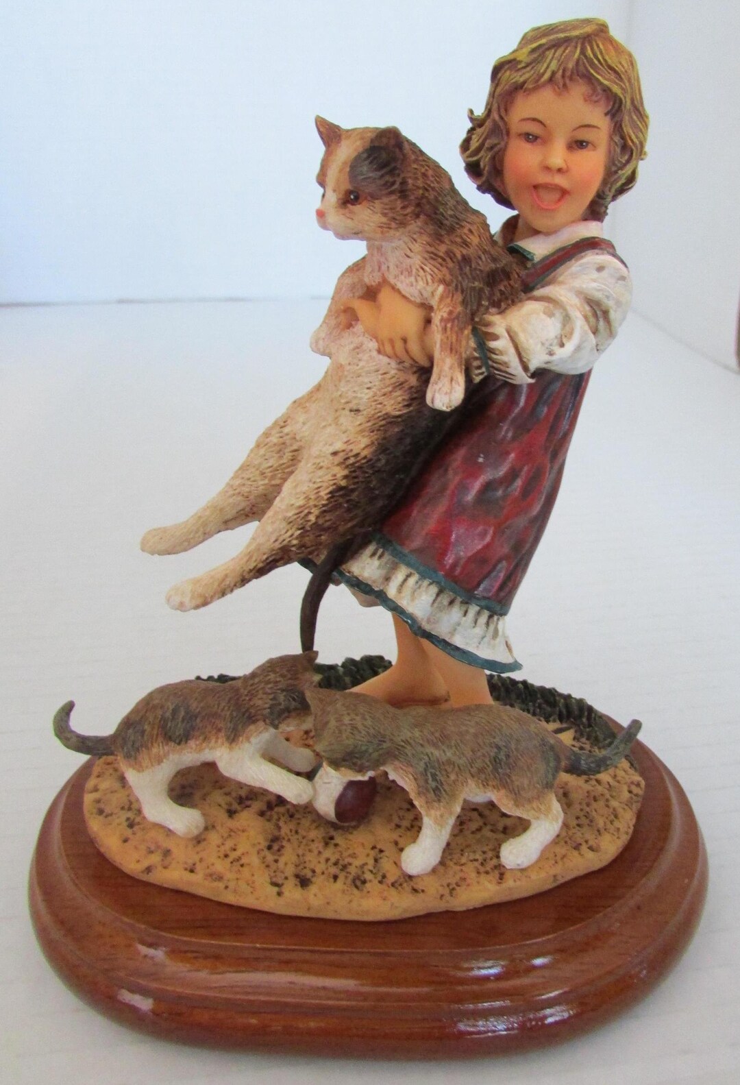 CHILDHOOD FRIENDS DALY 1998 Vintage Figurine Vanmark Timeless Treasures ...