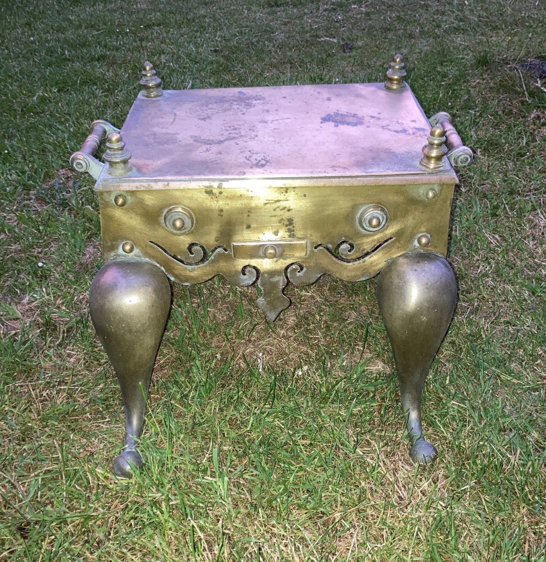 Georgian Brass Two Handled Footman With Shaed Frieze on Shaped Taper ...