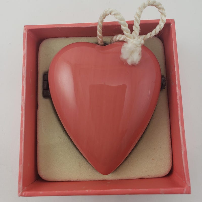 Locket Display - Etsy