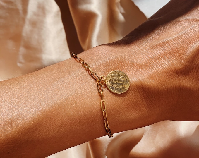 Ines - Gold Coin Link Chain Bracelet. Layering Bracelet. New Trend ...