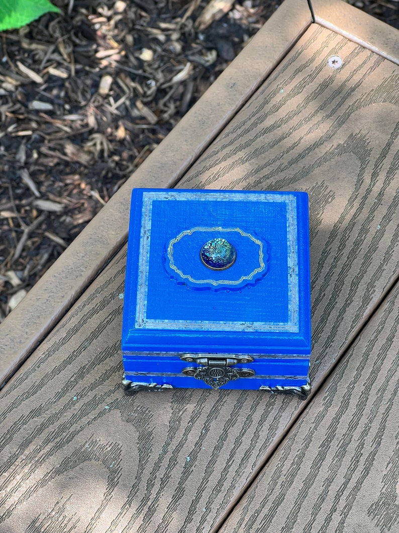 Small Blue Hydrangea Victorian Style Trinket Box, Blue Keepsake Box ...