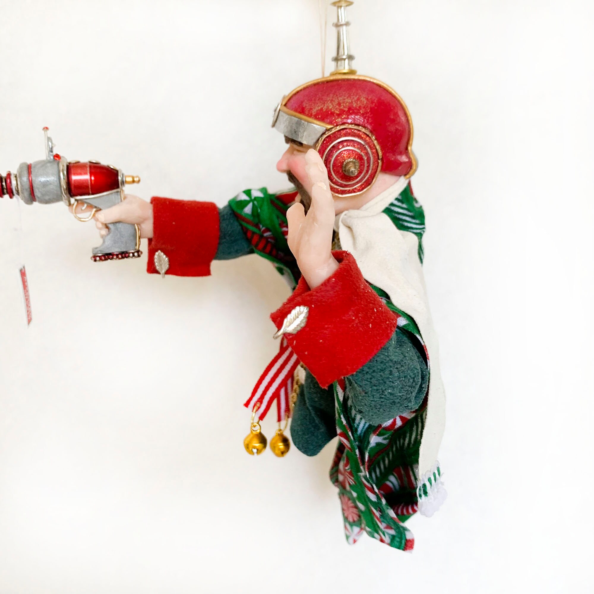 Christmas Sci-fi Elf Testing a Ray Gun Fun Ornaments - Etsy