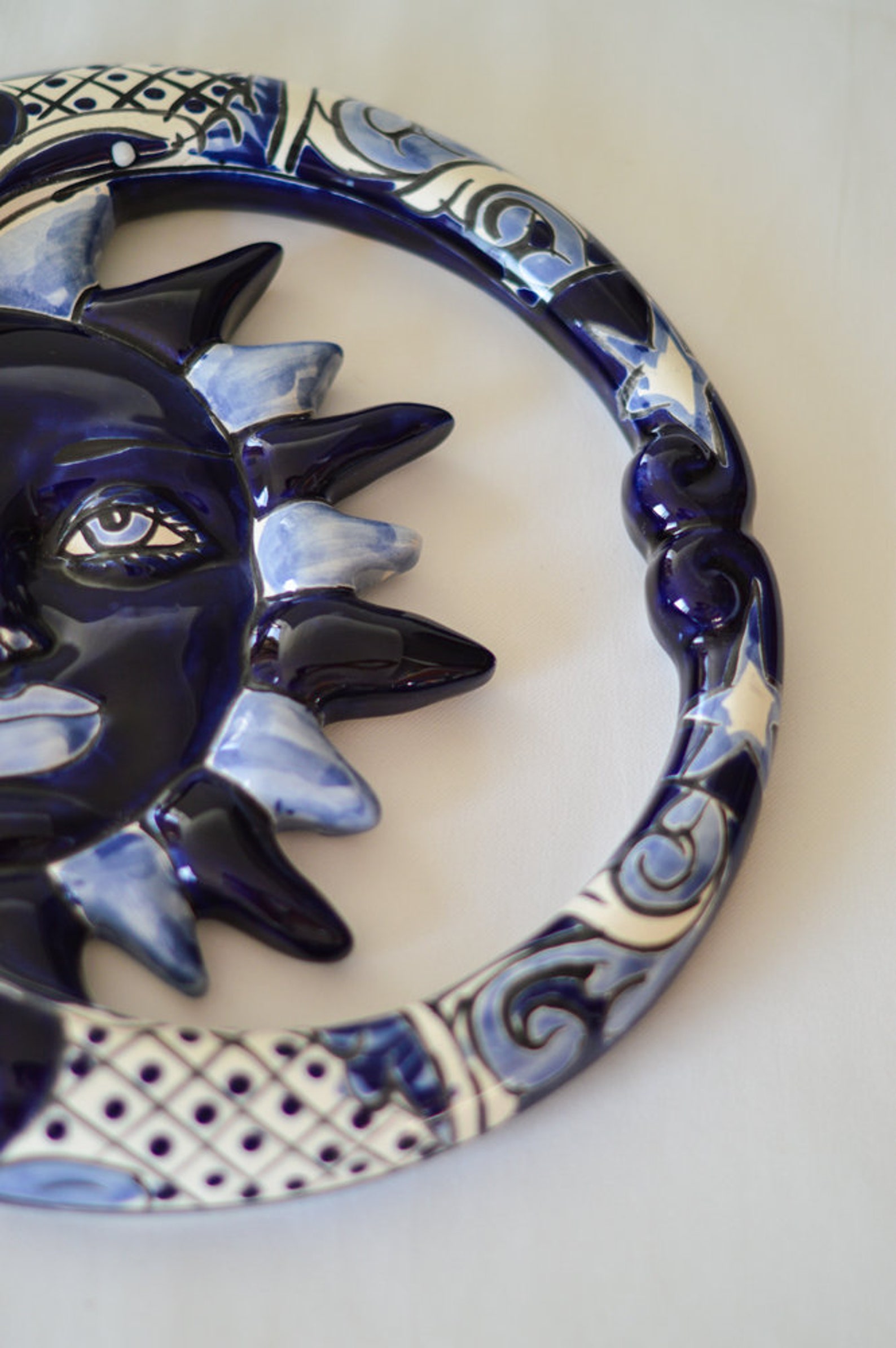 Talavera Wall Eclipse - Etsy