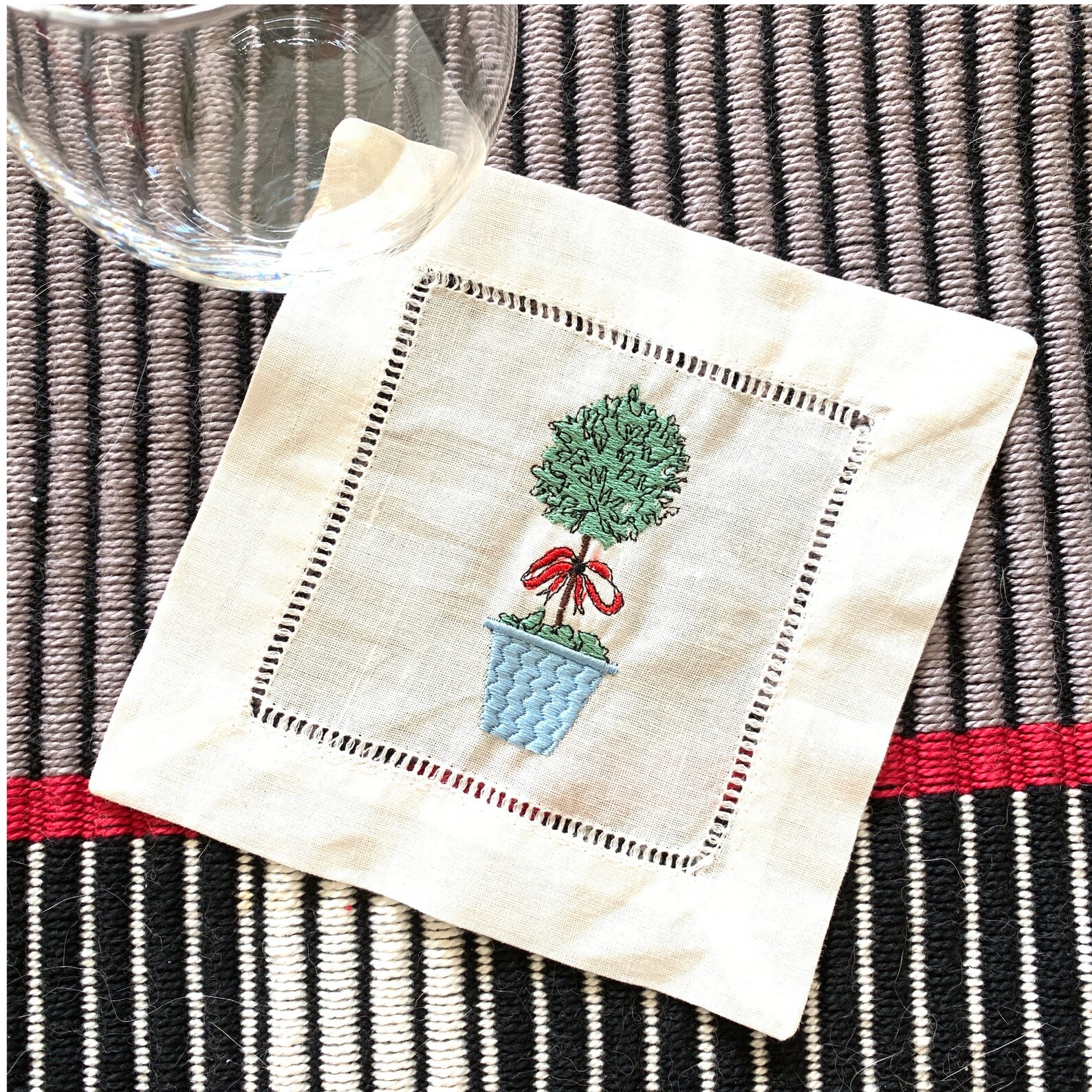 Topiary Tree in Pot Embroidery Design 1172 - Etsy