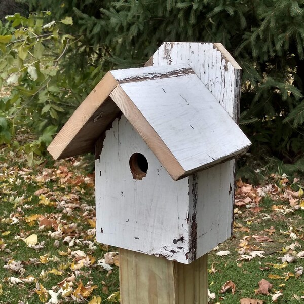 Chickadee Bird House - Etsy