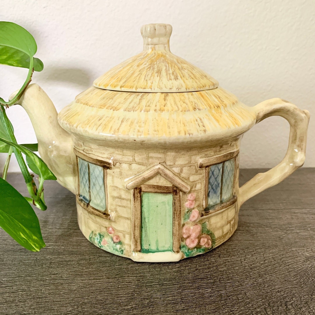 Vintage Crown Windsor Croft Cottage Teapot Staffordshire England Cozy ...