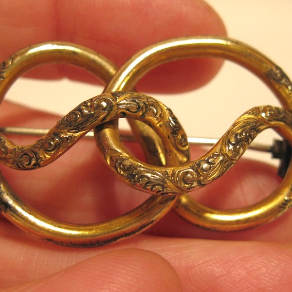 Love Knot Brooch - Etsy