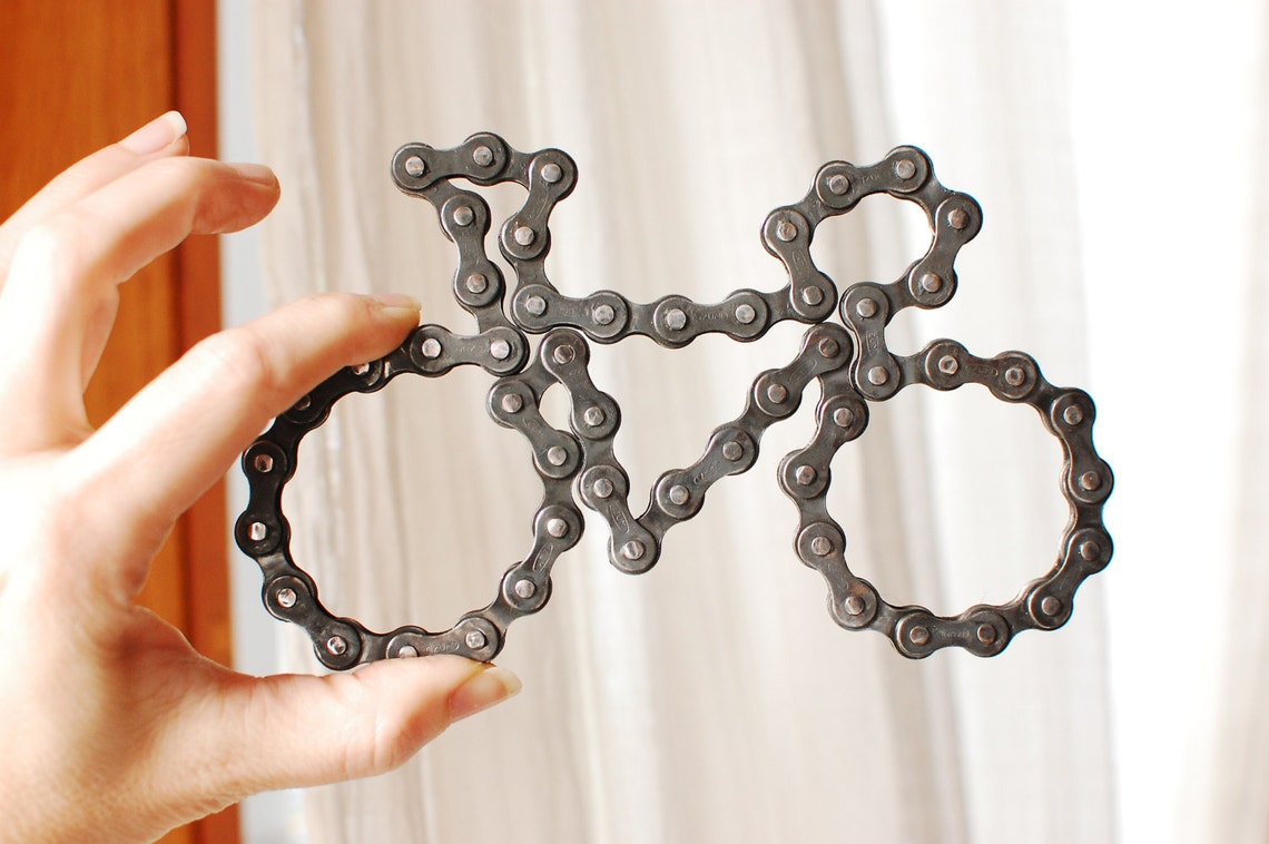 Upcycled Bike Chain: 2D Bike Sculpture - Etsy