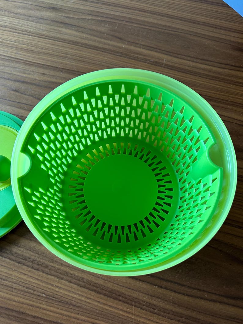 Tupperware Salad Spinner/colander: 3 Piece, Spin and Save or Serve ...