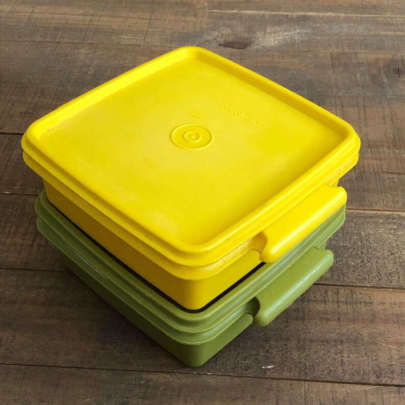 Tupperware Sandwich Keepers Set of Two 1362 Vintage - Etsy