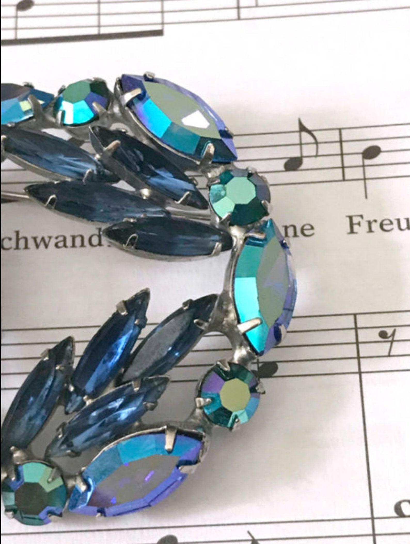 Weiss Brooch Vintage Weiss Wreath Brooch Blue AB Crystals - Etsy