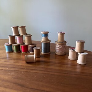 Vintage Wooden Spools: Set of 18 - Etsy