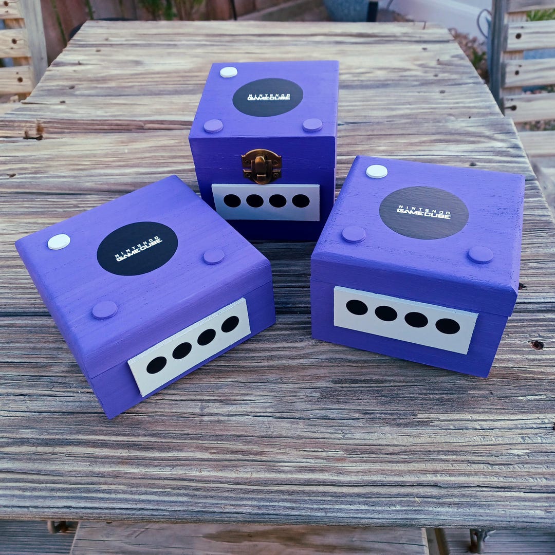 Nintendo Gamecube Game Console Facsimile (miniature) Trinket / Jewelry ...