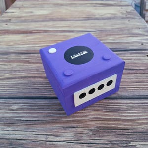 Nintendo Gamecube Game Console Facsimile (miniature) Trinket / Jewelry ...