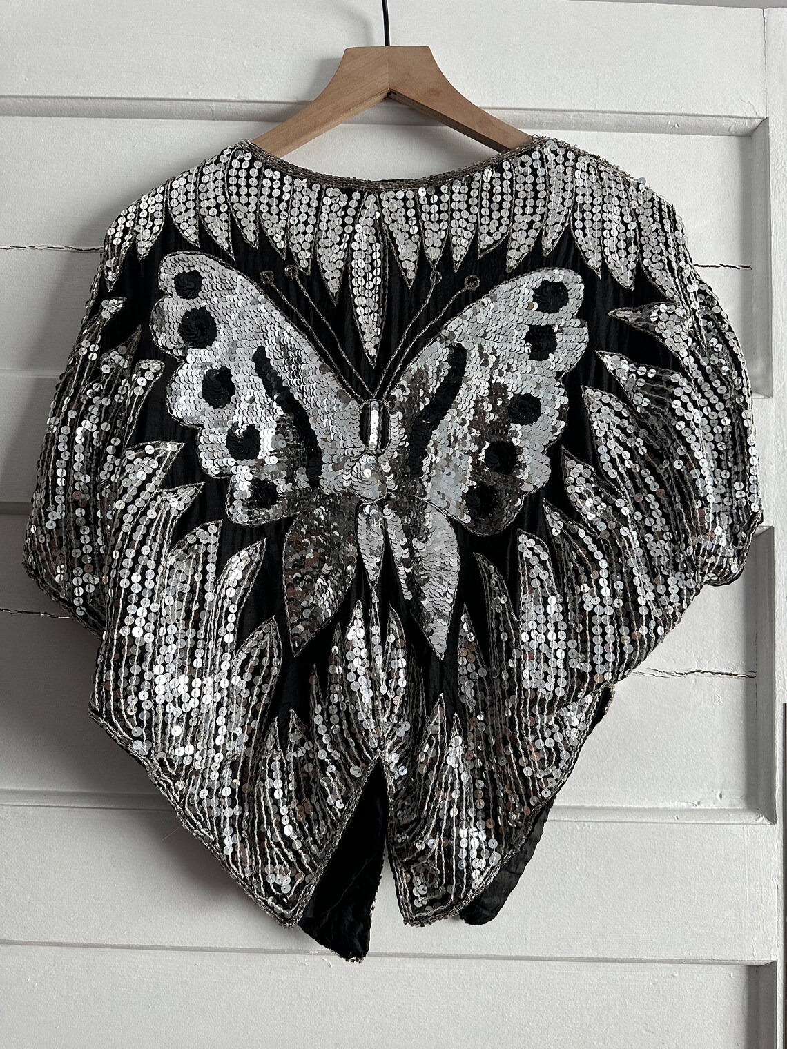Stunning Vintage, Sequin, Silk Butterfly Top! Size S-m - Etsy