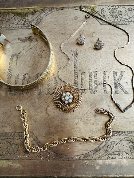 Good luck curated costume collection #104 - Gem