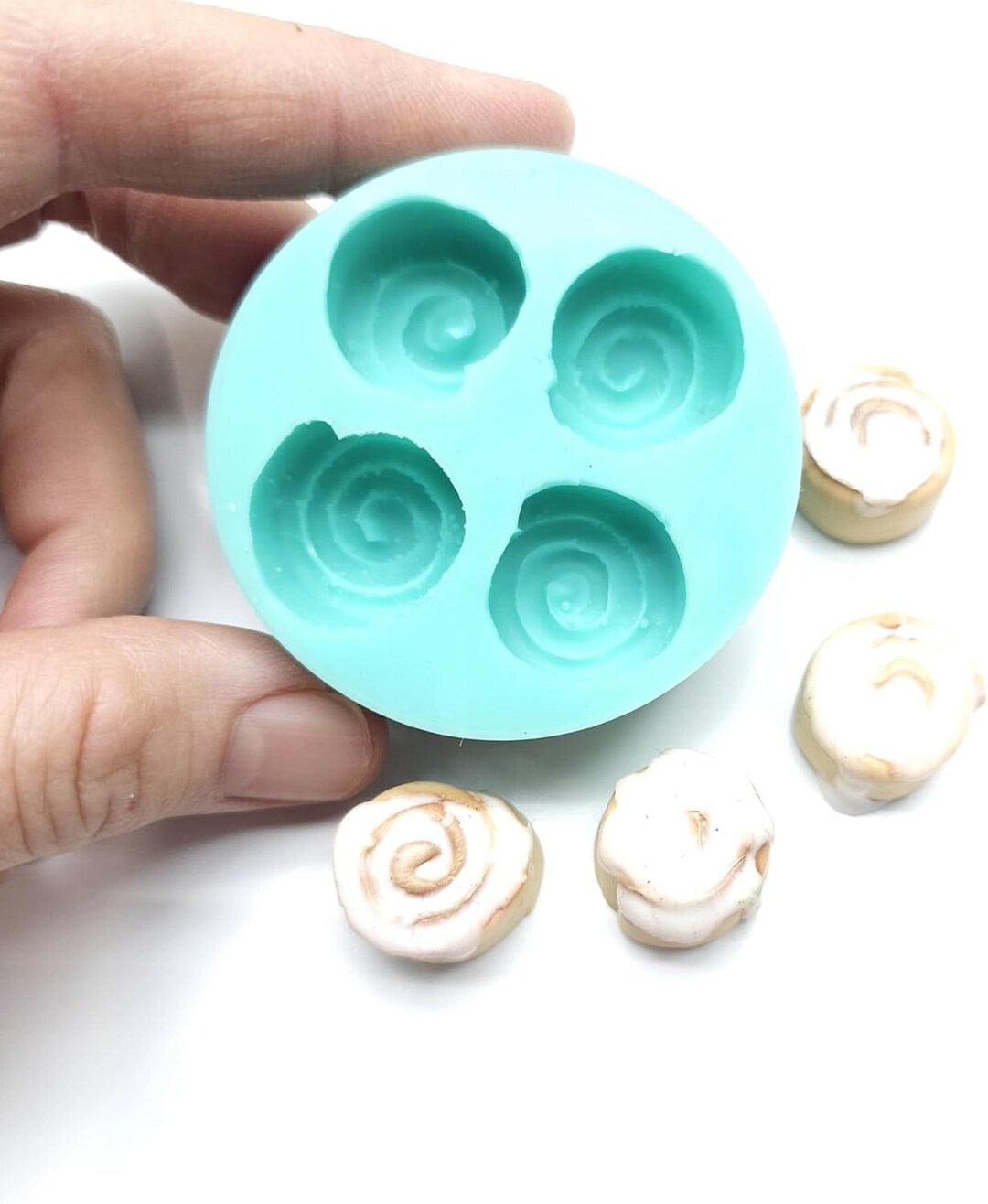 Mini kaneelbroodjes siliconen mal voor kaarsen sieraden nep eten NC001 ...