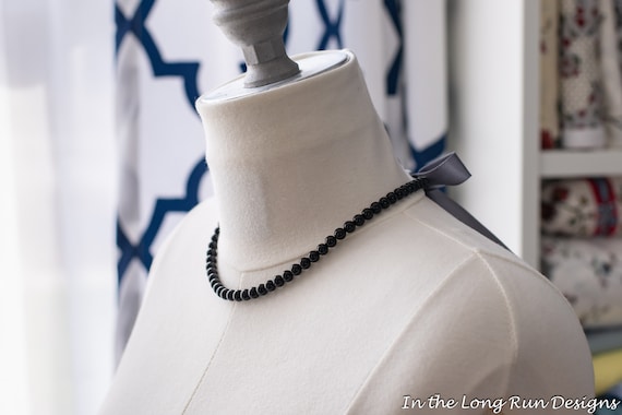 Really rococo black necklace store