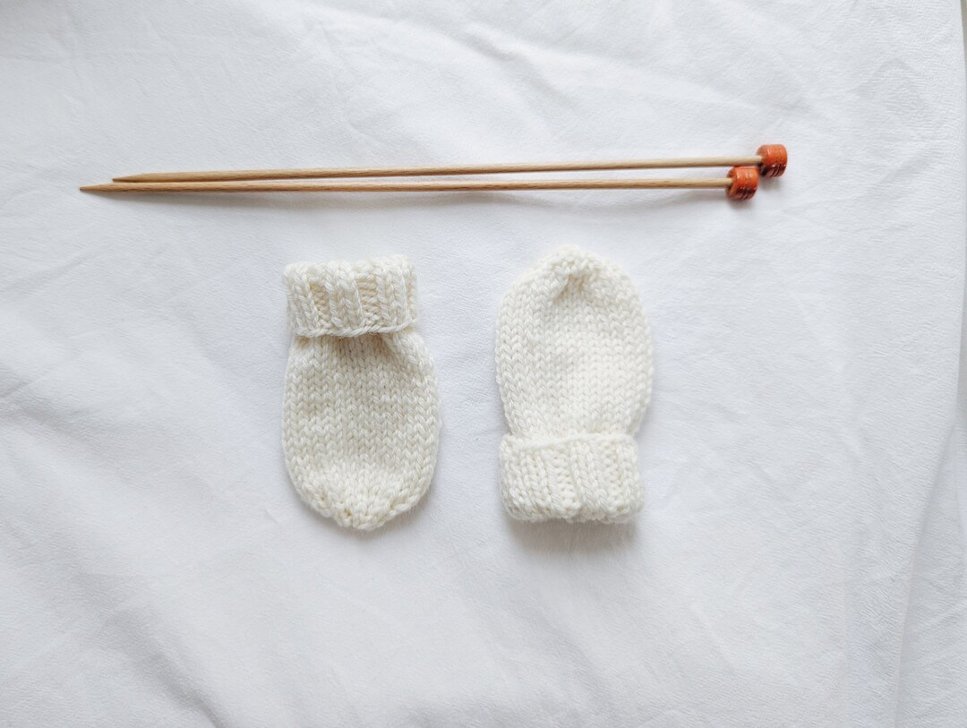 Easy Baby Mittens Knitting Pattern - Beginners Knitting Pattern - Learn ...
