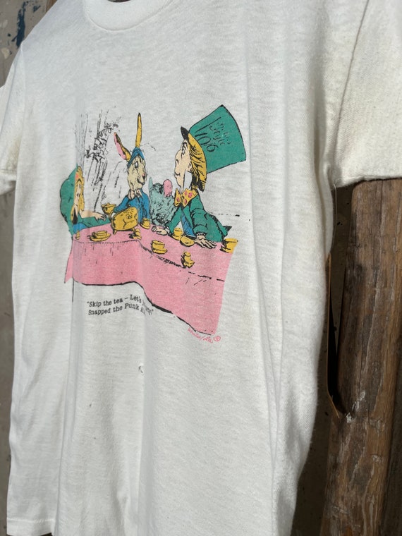 Punk Alice 1980s Stanley Desantis T-Shirt - Gem