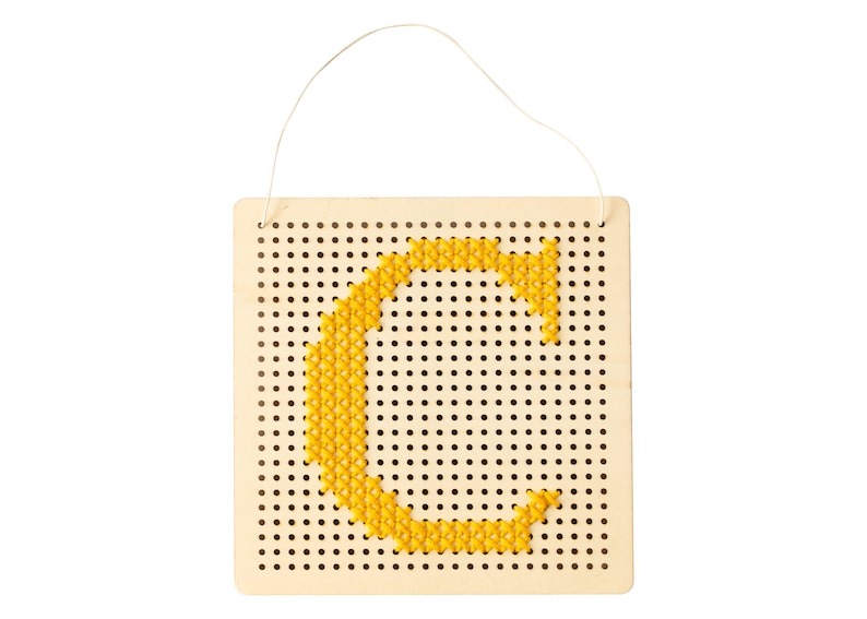 Pegboard Embroidery Board Kit - Etsy UK