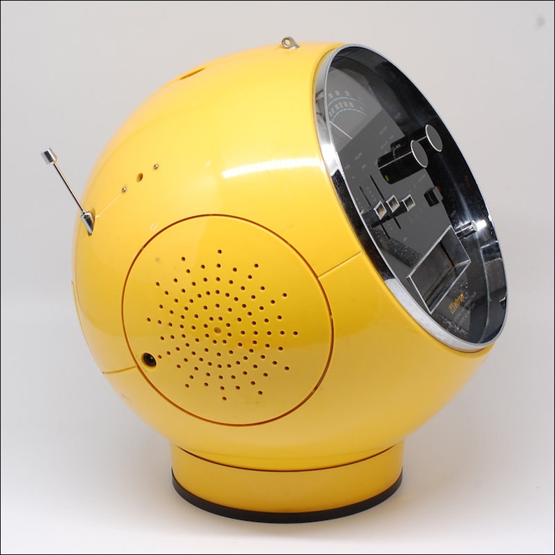 Vintage 1970s Yellow Weltron 8 Track Stereo Player AM/FM 25 Transistor ...