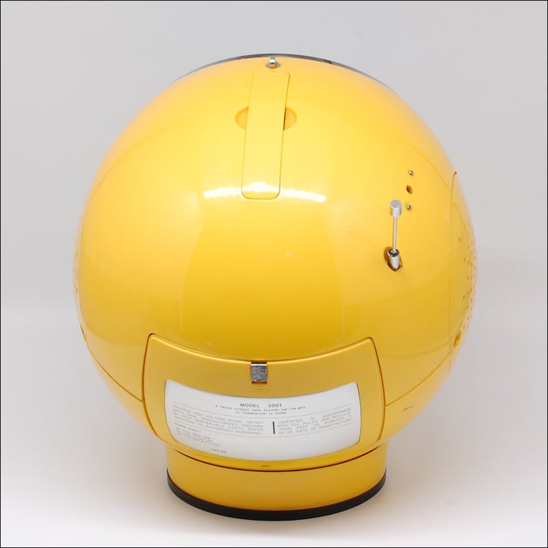 Vintage 1970s Yellow Weltron 8 Track Stereo Player AM/FM 25 Transistor ...