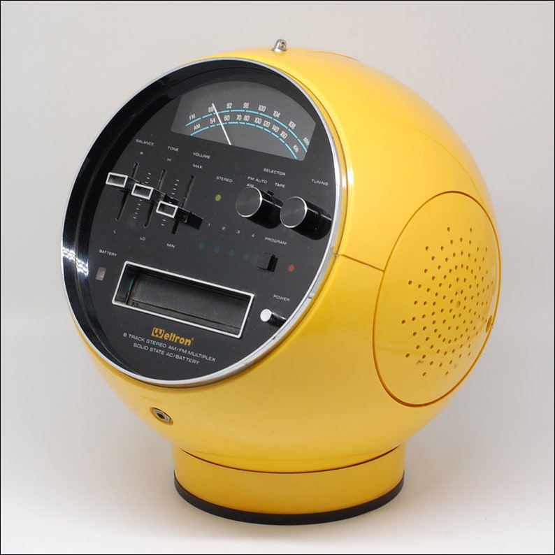 Vintage 1970s Yellow Weltron 8 Track Stereo Player AM/FM 25 Transistor ...