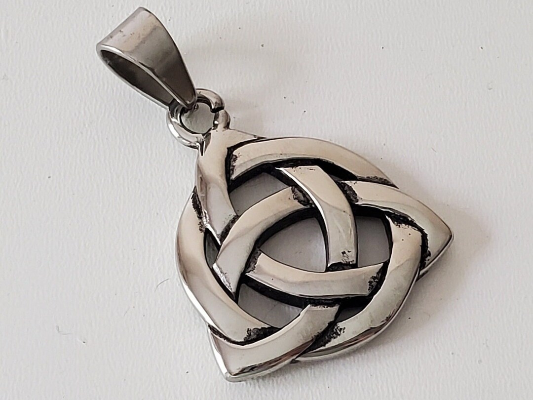1 - 304 Stainless Steel Trinity Knot Pendant, Antique Silver, Triquetra ...