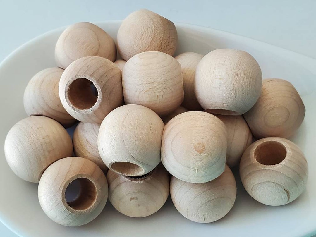 20 Mm Unfinished Wood Round Beads, 20 Beads, 9 Mm Hole, Size: 20X18 Mm ...